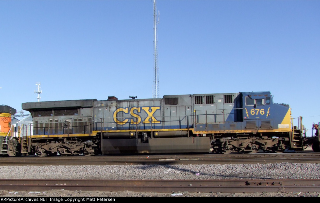CSX 676